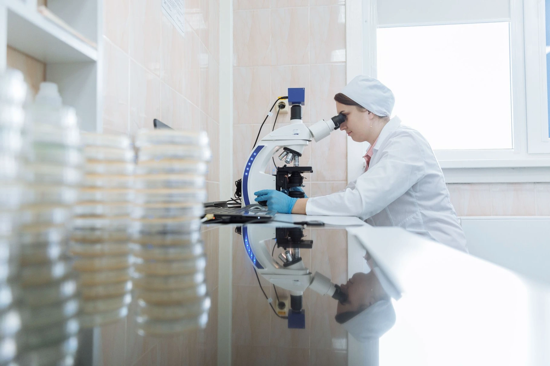 How In-Vitro Studies Speed Up Pharmaceutical Development